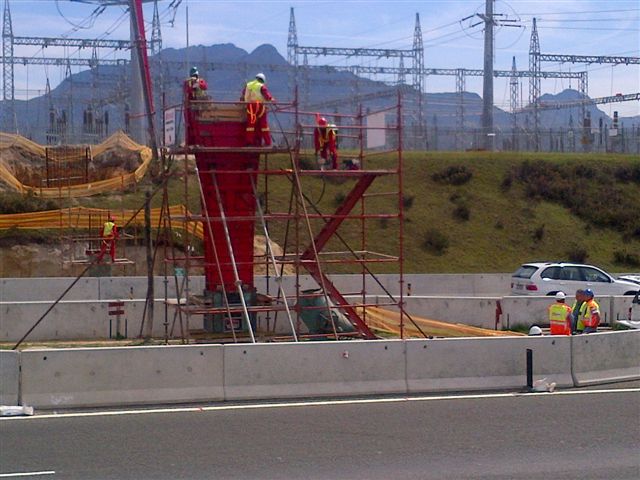 Improvements to Pacaltsdorp interchange and new pedestrian bridge, N2 ...